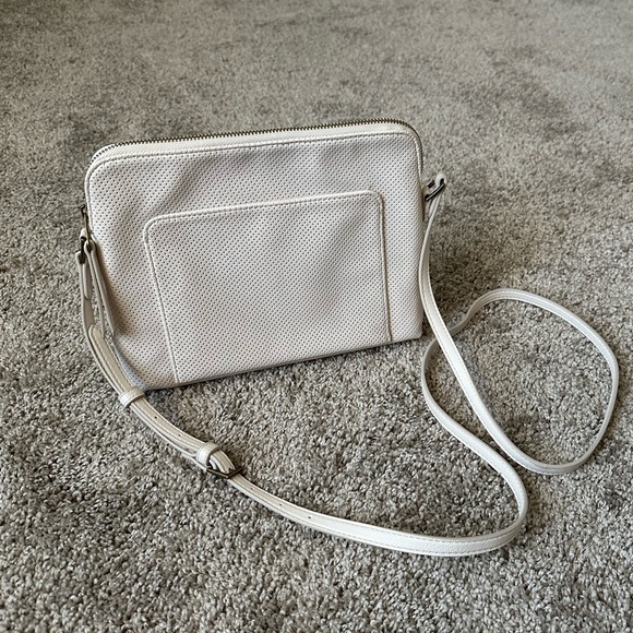 Universal Thread | Bags | Universal Thread Cream Crossbody Bag | Poshmark